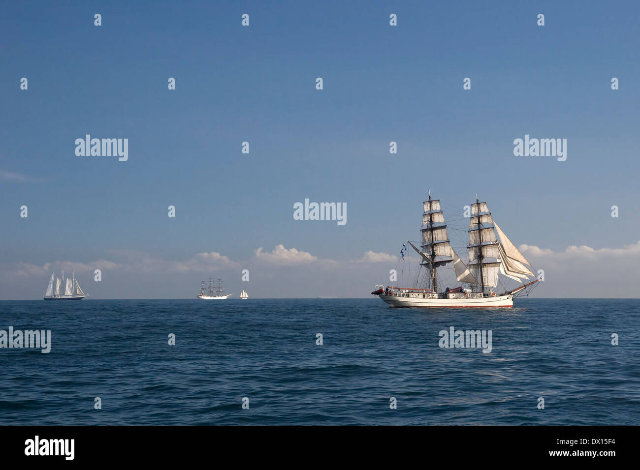 Navy blue ship sea hi-res stock photography and images - Alamy
