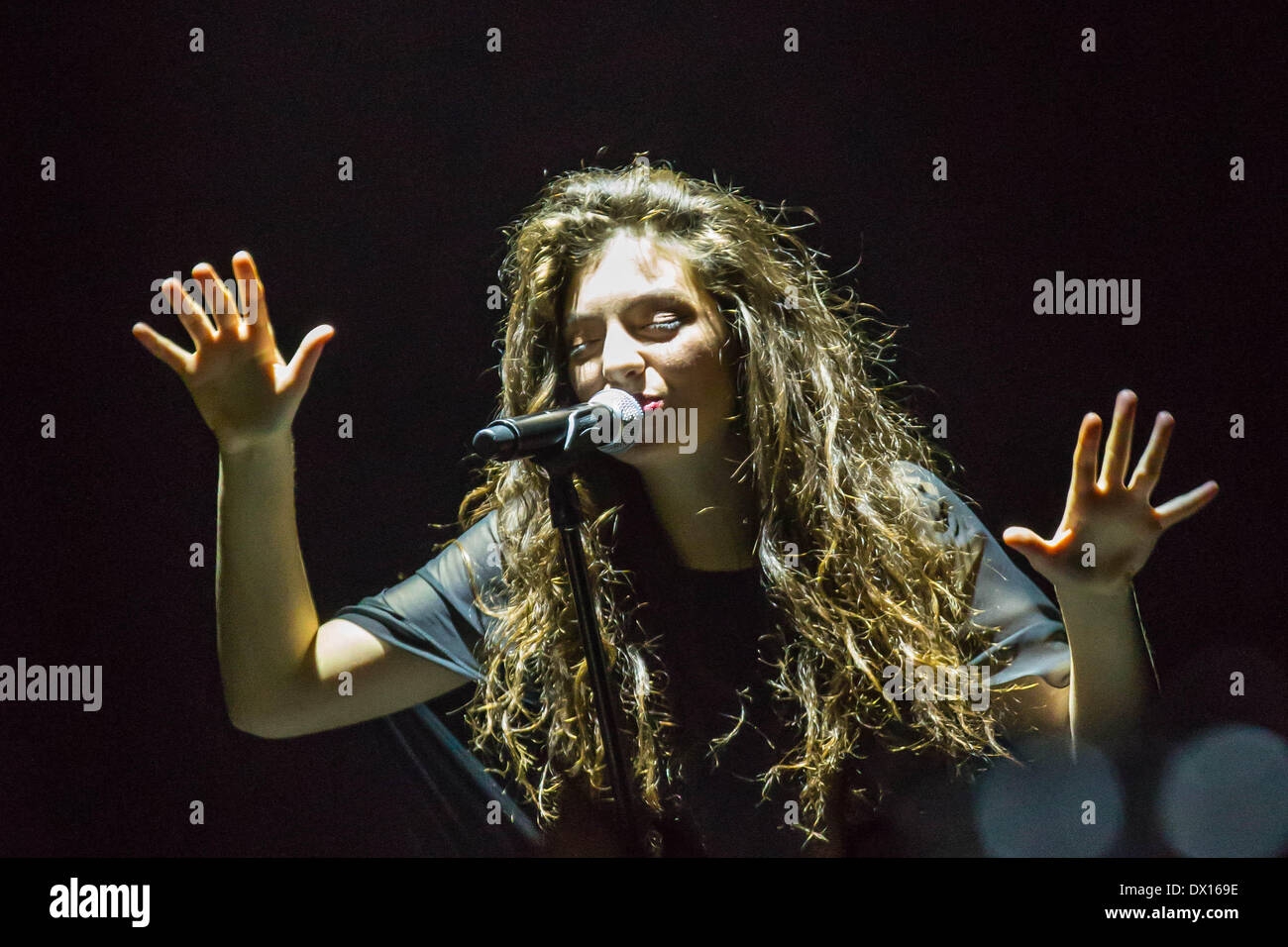 Lorde Performing In Concert High Resolution Stock Photography and ...