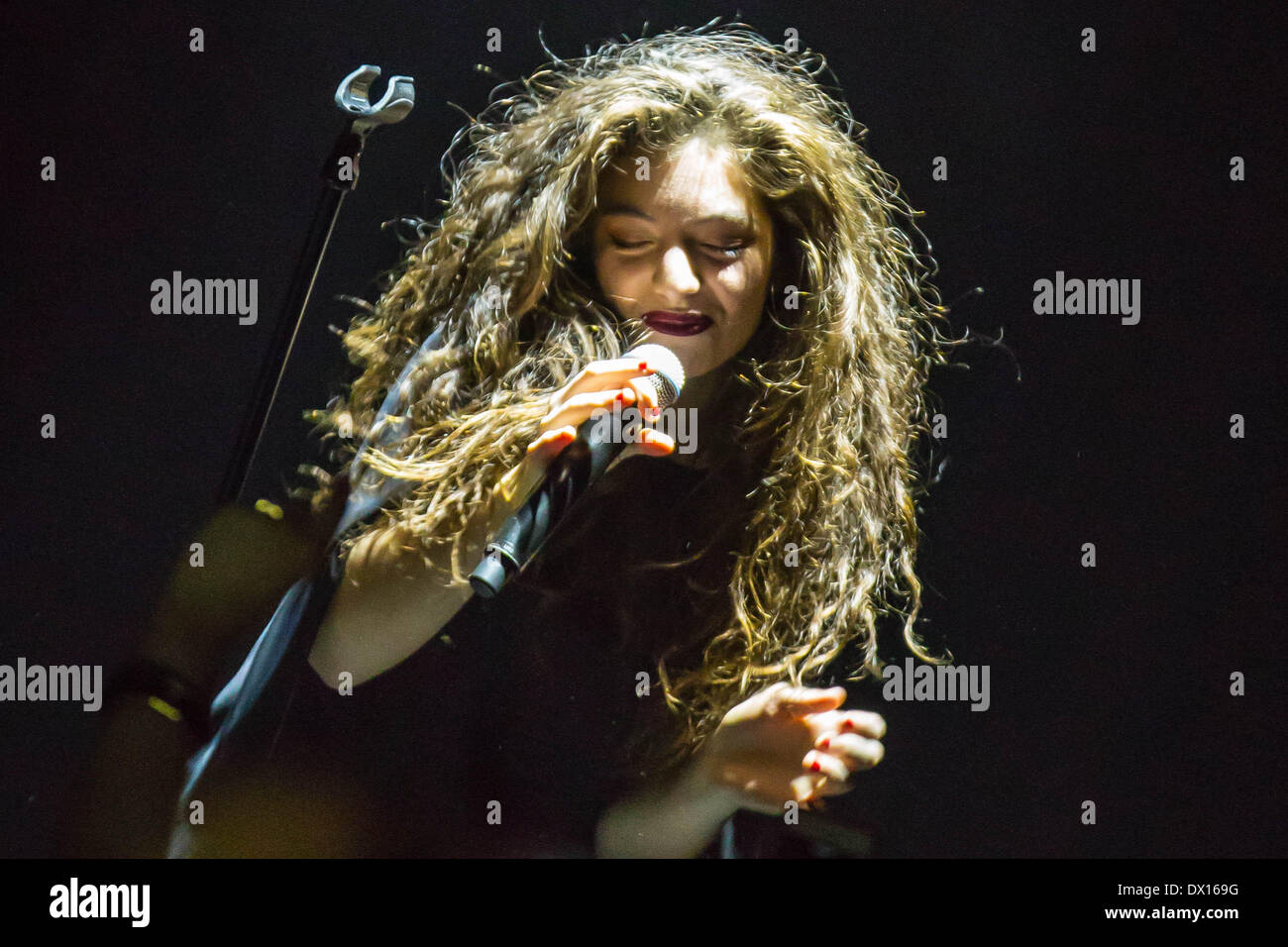 Lorde Performing In Concert High Resolution Stock Photography and ...