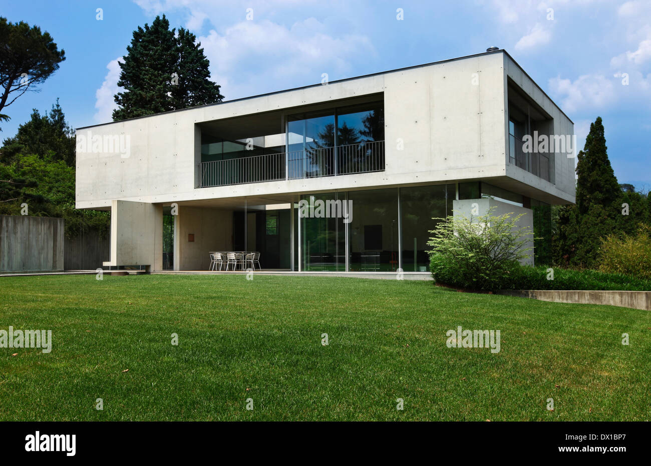 exterior, modern house Stock Photo - Alamy