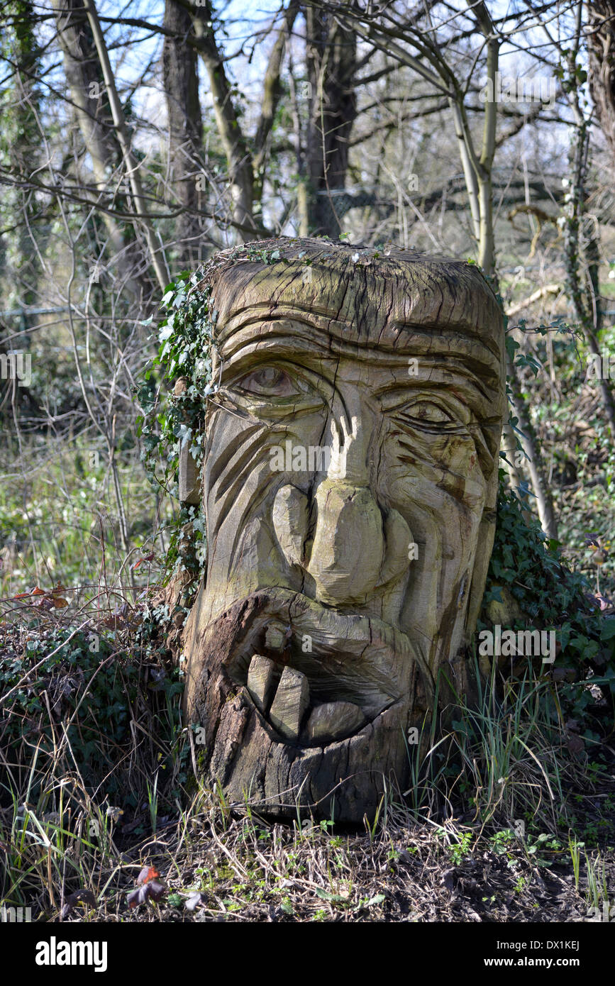 Carved Head on View Island, Reading, Berkshire -1 Stock Photo - Alamy