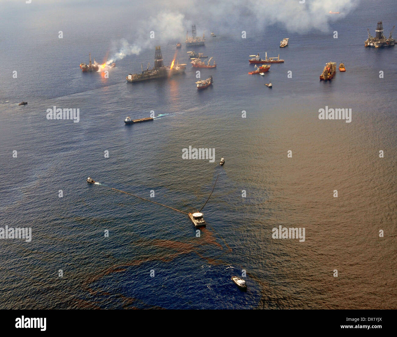 British petroleum oil rig hi-res stock photography and images - Alamy