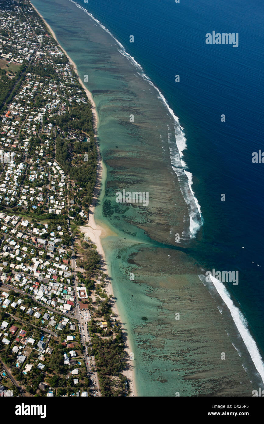 Reunion island aerial hi-res stock photography and images - Alamy