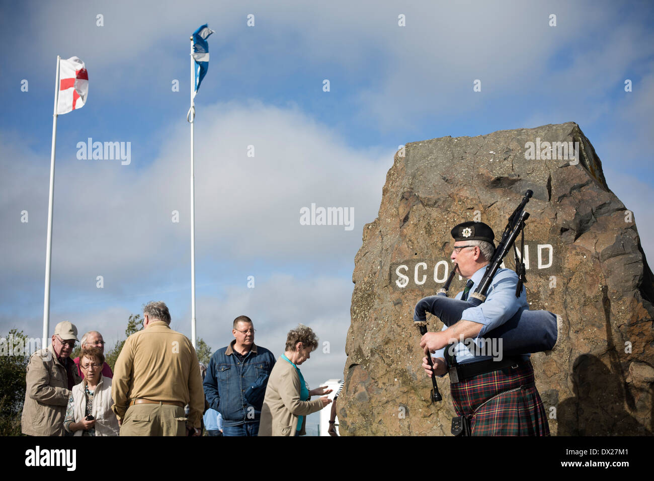 Carter bar border crossing hi-res stock photography and images - Alamy