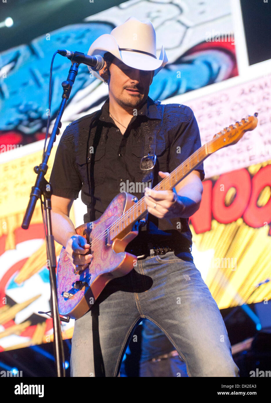 Country and western gig hi-res stock photography and images - Alamy