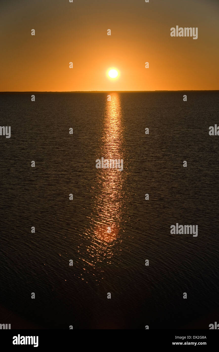 simple sunrise sunset over sea Stock Photo - Alamy