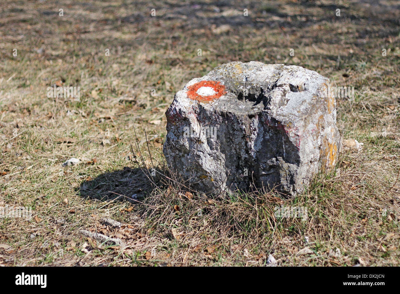 Hiking arrow sign in hi-res stock photography and images - Alamy