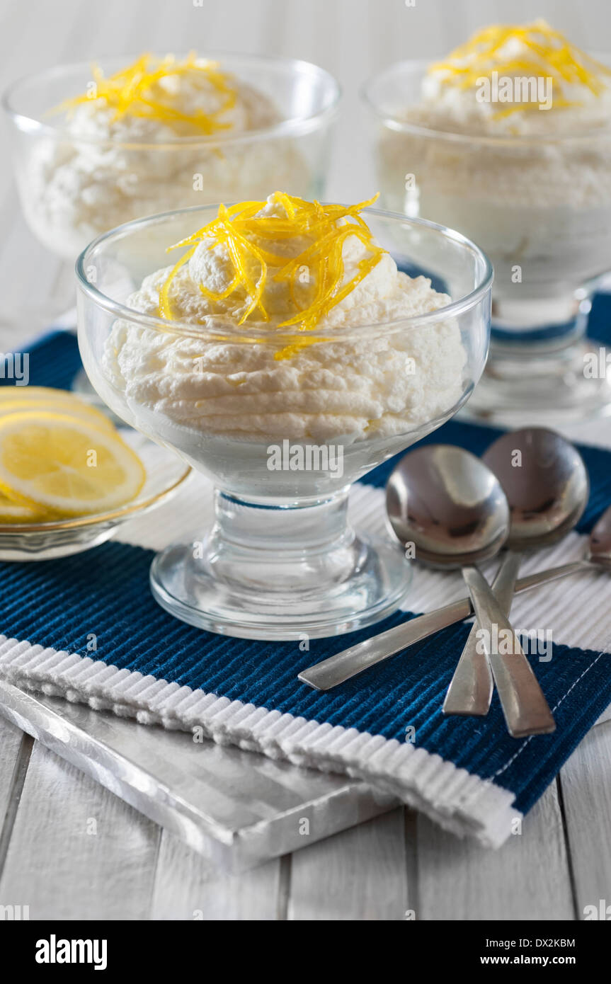 Lemon syllabub. Lemon posset. Traditional wine and cream dessert Stock ...