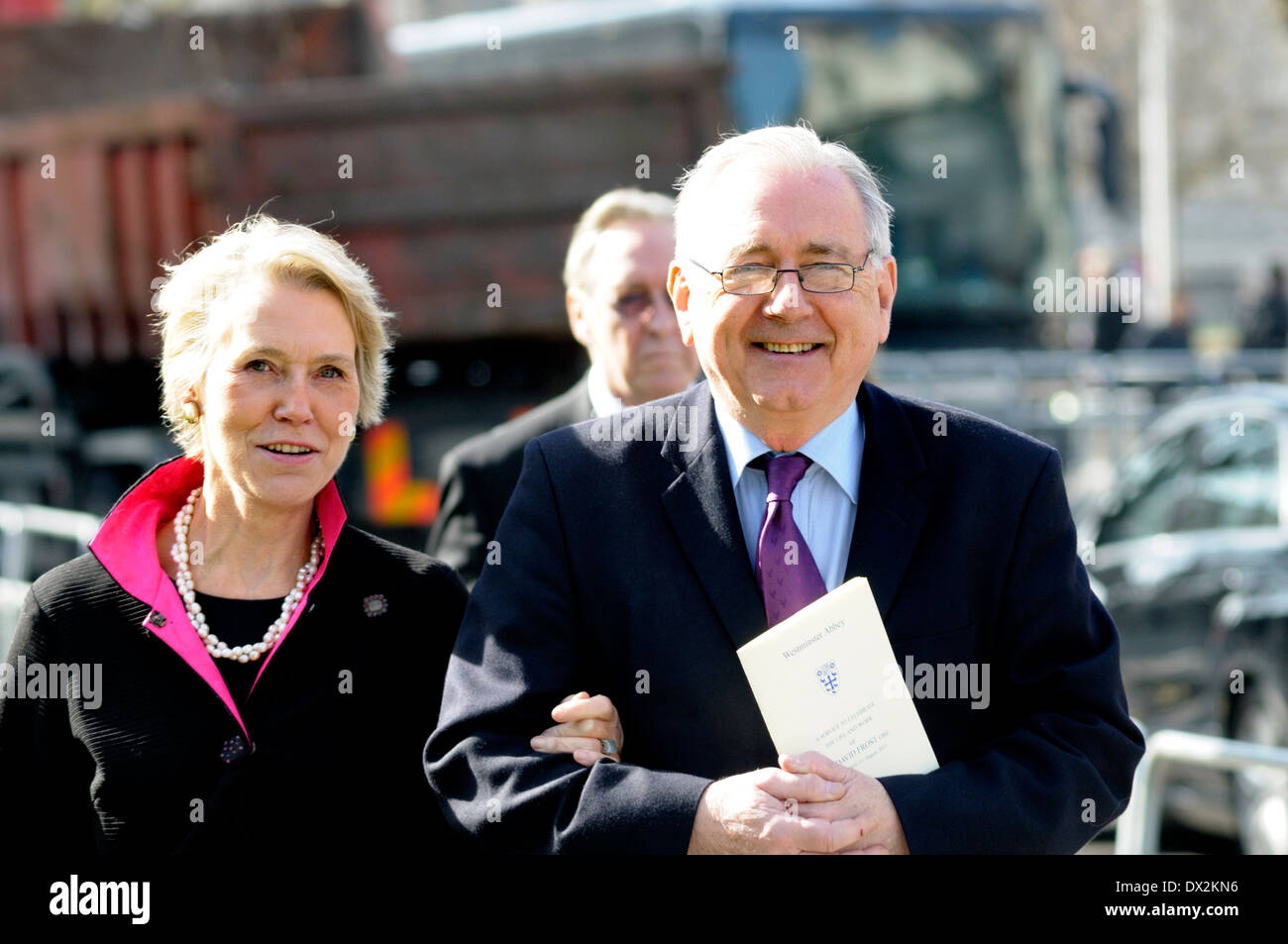 Sir peter bottomley mp hi-res stock photography and images - Alamy