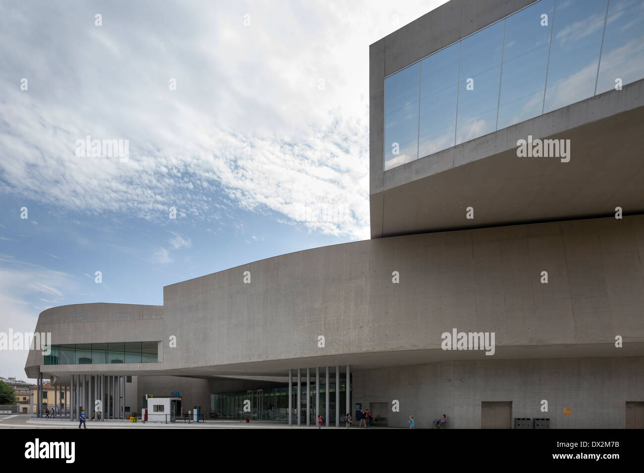 The MAXXI – National Museum of the 21st Century Arts, Rome, Italy Stock Photo - Alamy