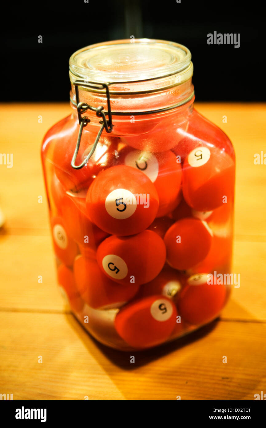 Pool balls hi-res stock photography and images - Alamy