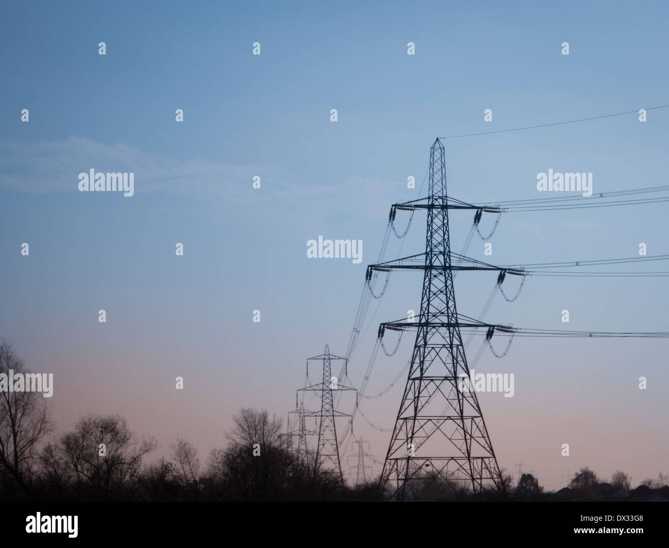 Overhead electricity wires pylons hi-res stock photography and images ...