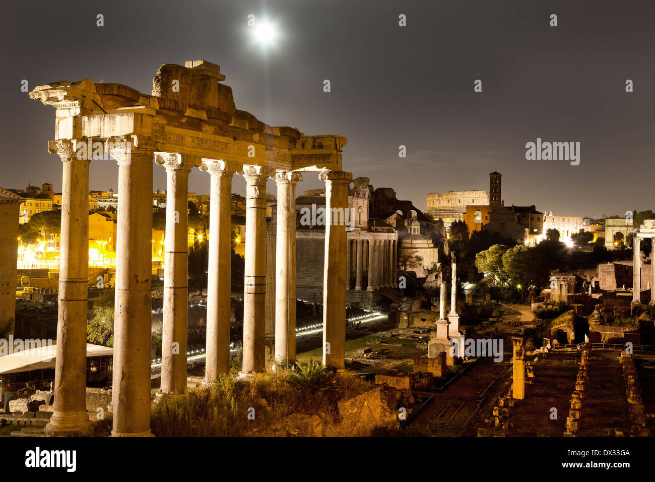 Rome night sky moon hi-res stock photography and images - Alamy