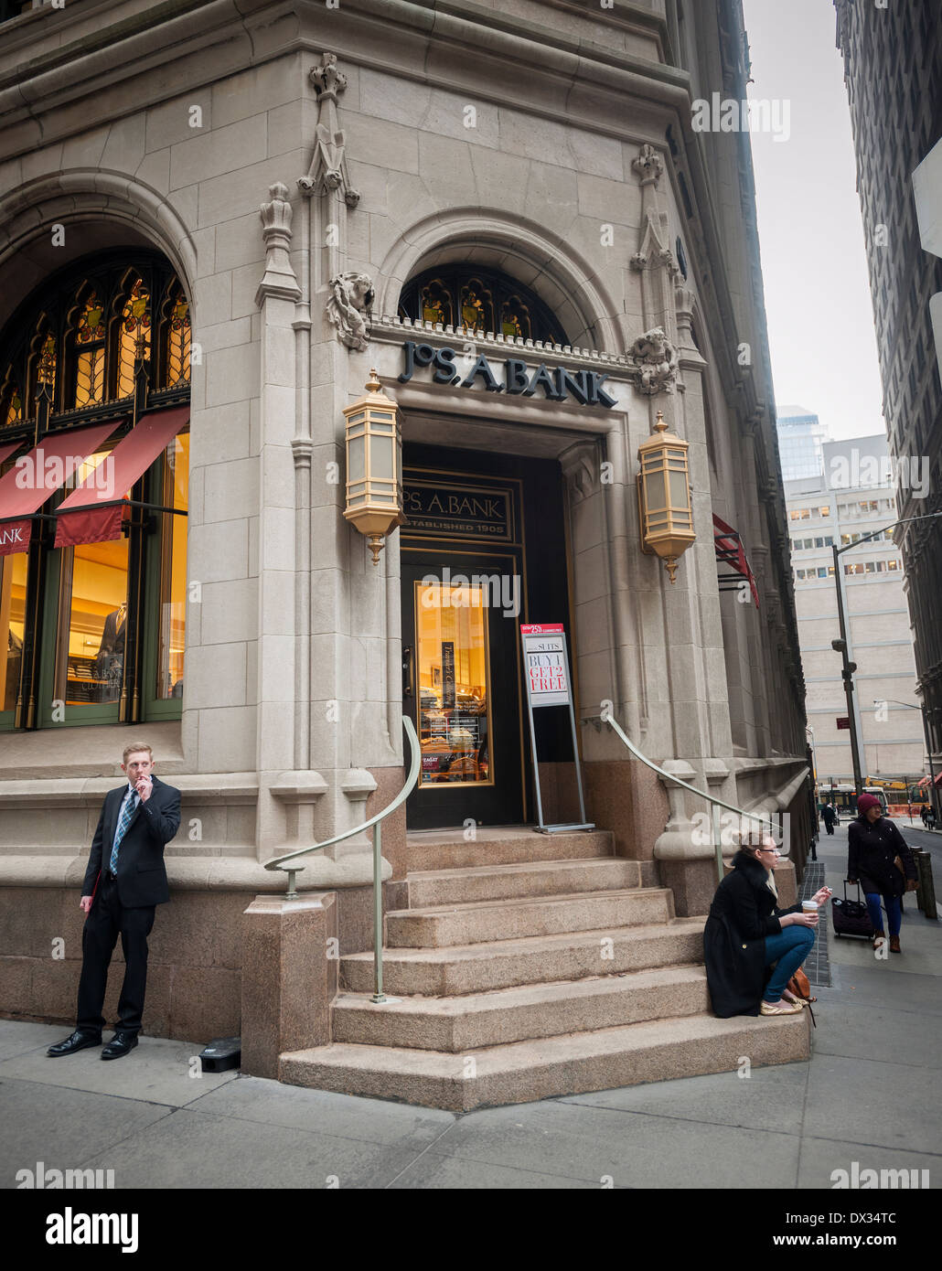 Mens clothiers hi-res stock photography and images - Alamy