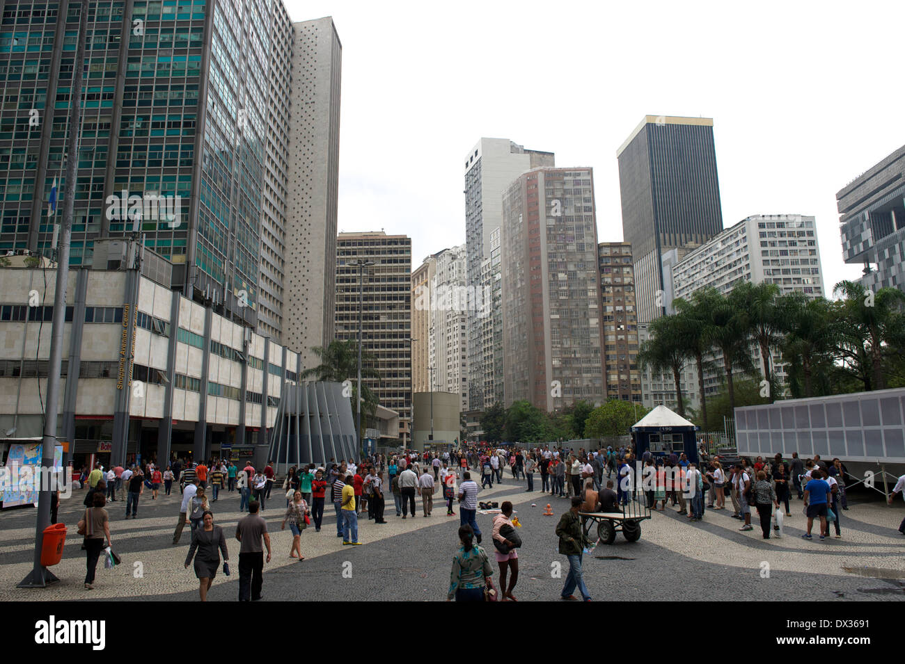 Brazil Busy Shopping Stock Photos & Brazil Busy Shopping Stock Images ...