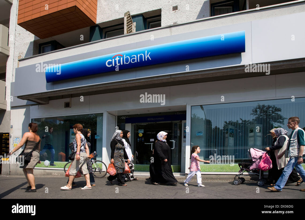 Citibank entrance hi-res stock photography and images - Alamy