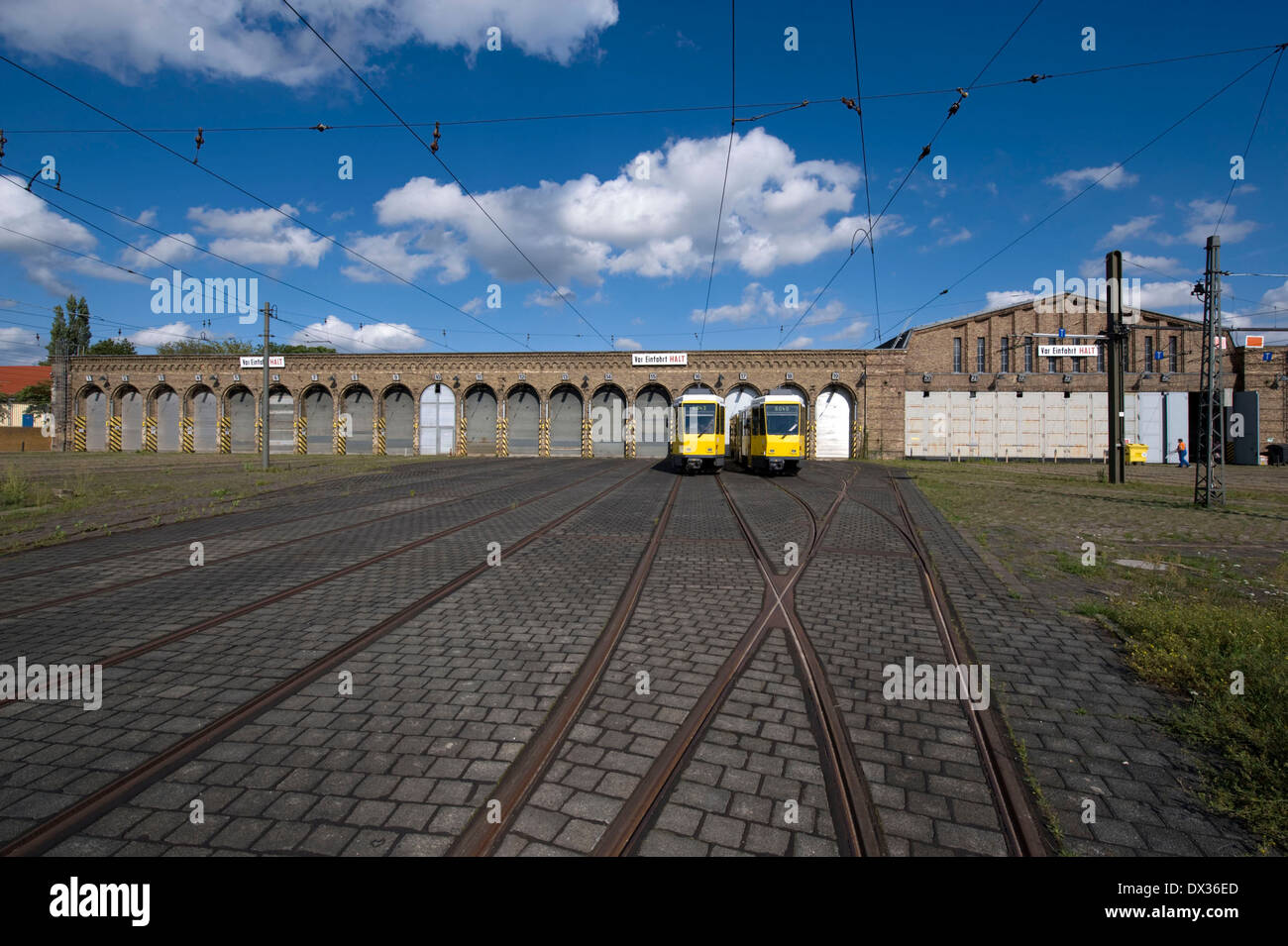 Cable car depot hi-res stock photography and images - Alamy
