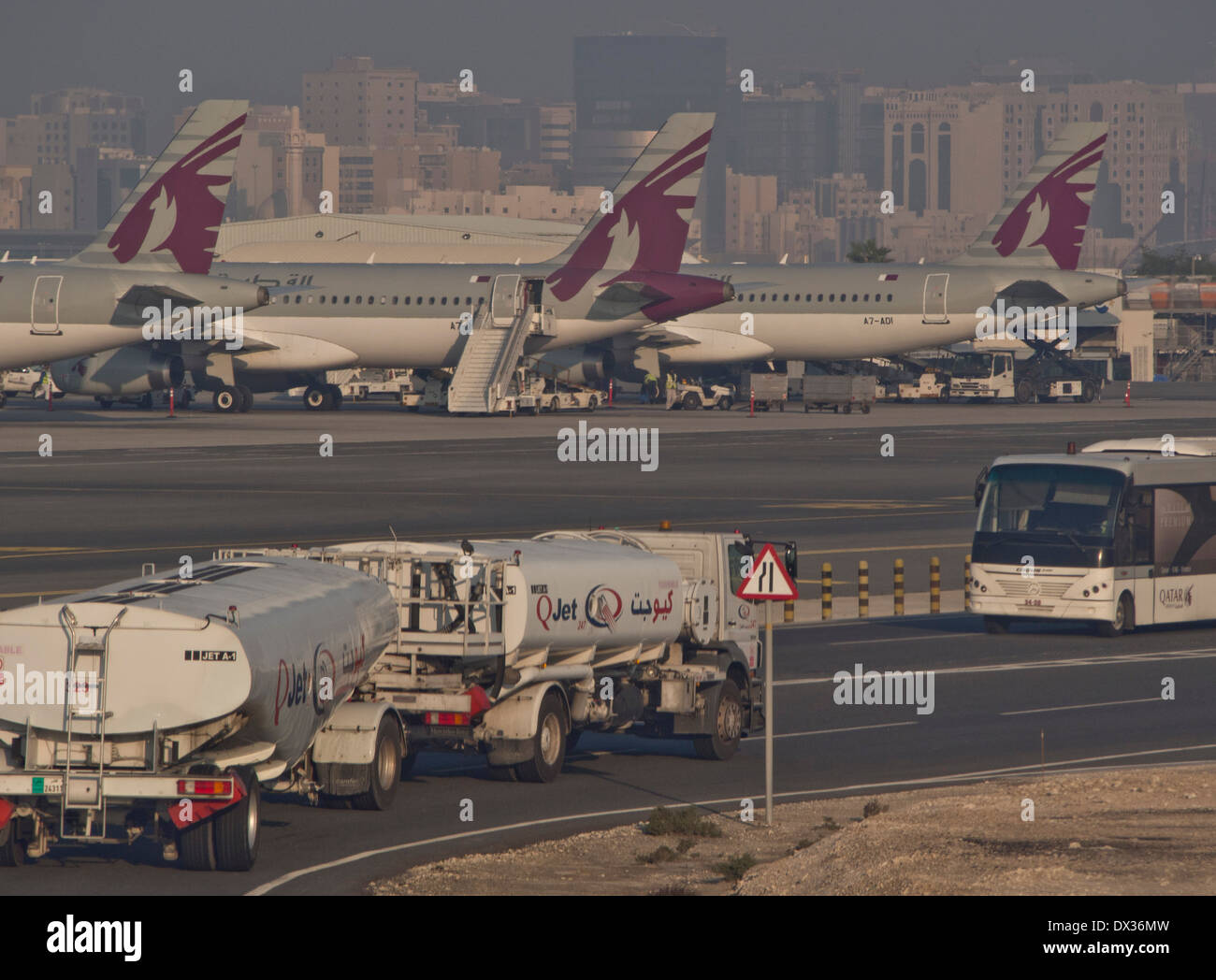 Doha airways hi-res stock photography and images - Alamy