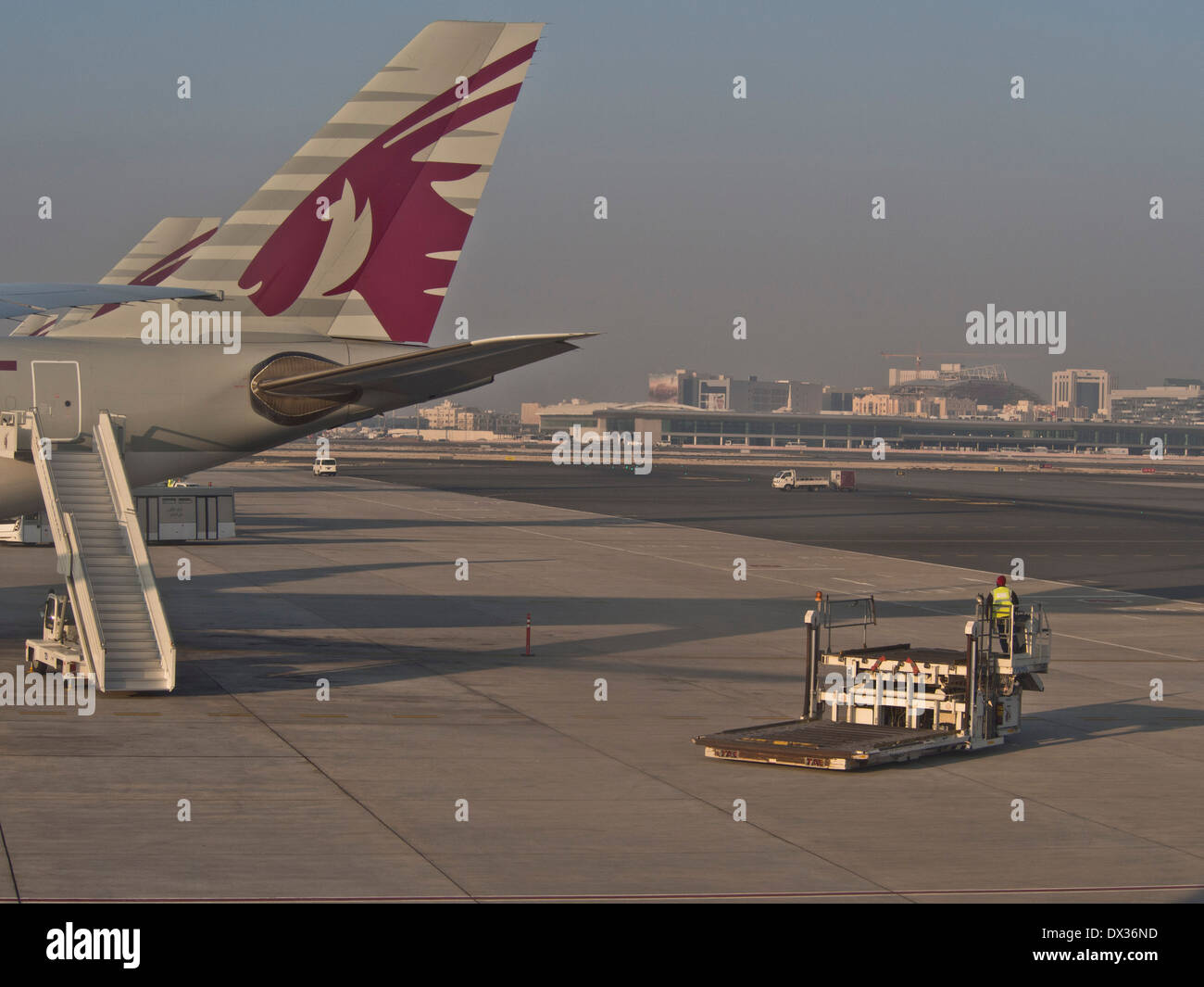 Doha airways hi-res stock photography and images - Alamy
