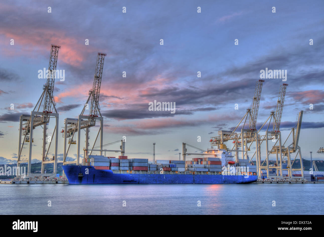 Industrial port europe hi-res stock photography and images - Alamy