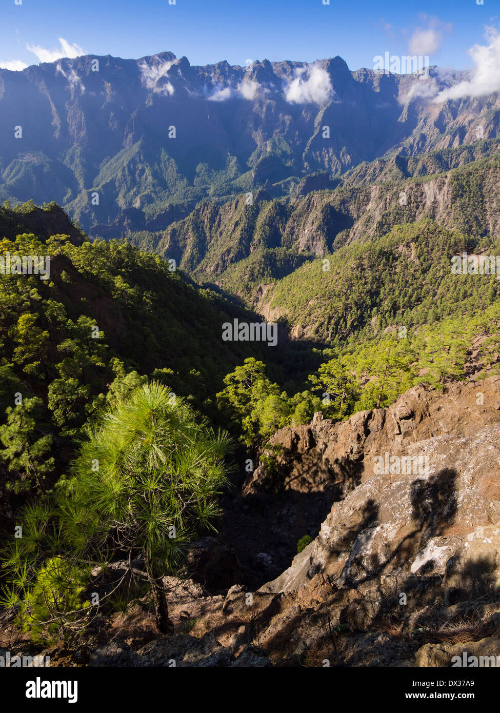 Parque nacional caldera de taburiente hi-res stock photography and ...