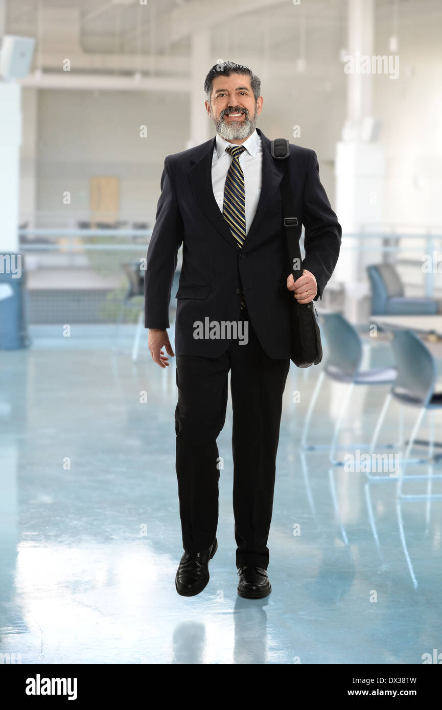 Businessman bag office hi-res stock photography and images - Alamy