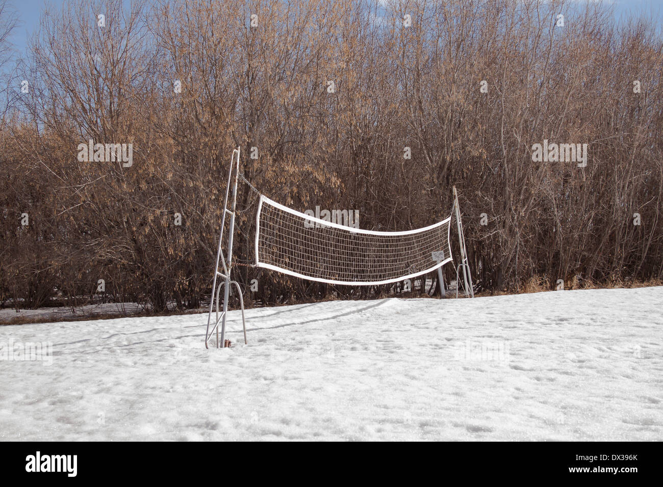 Snow volleyball hi-res stock photography and images - Alamy