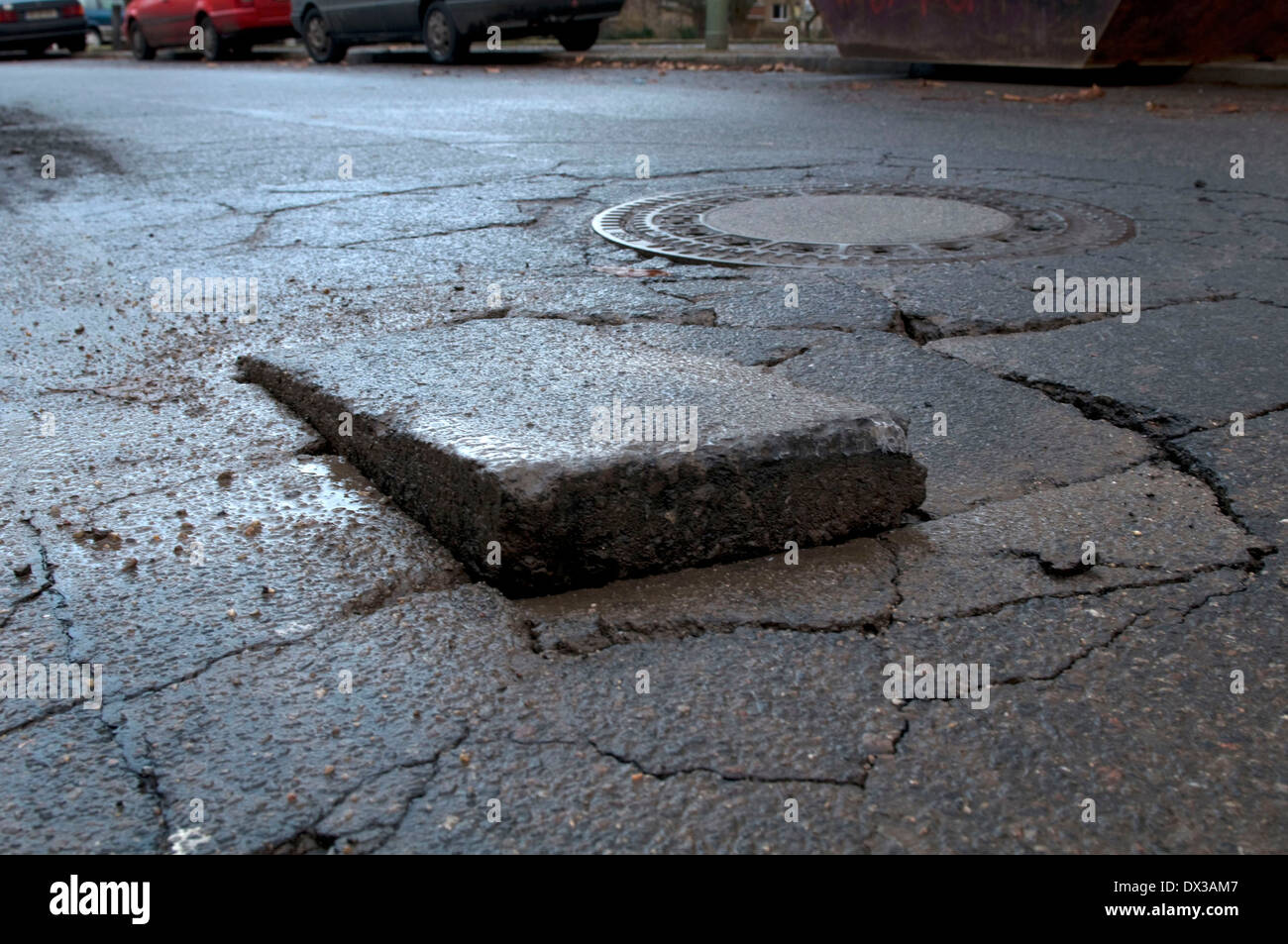 Pavement damages hi-res stock photography and images - Alamy