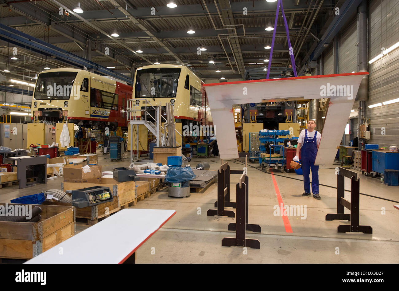 Motor vehicle assembly hi-res stock photography and images - Alamy