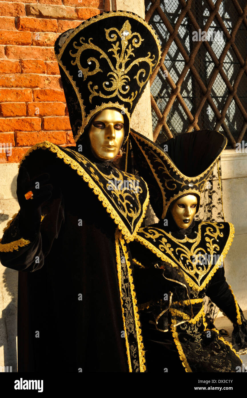 Revelers at the Venice Carnival Stock Photo - Alamy