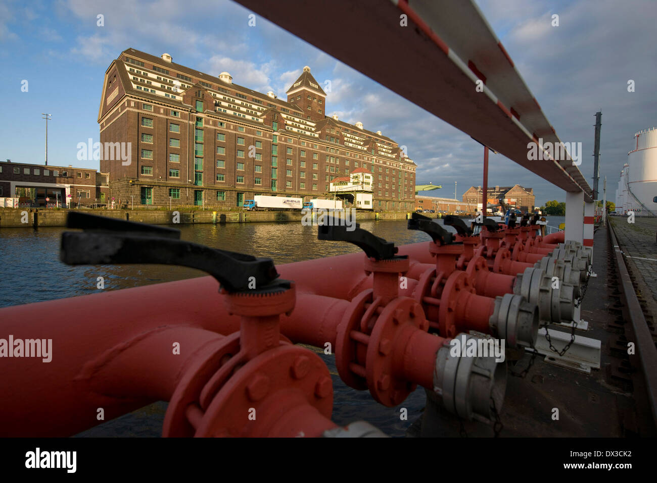 Behala buildings hi-res stock photography and images - Alamy