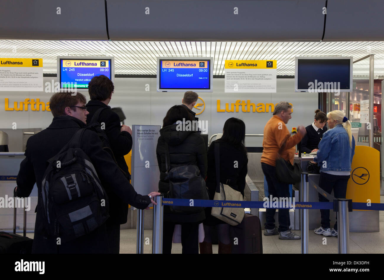 Lufthansa check in Stock Photo - Alamy