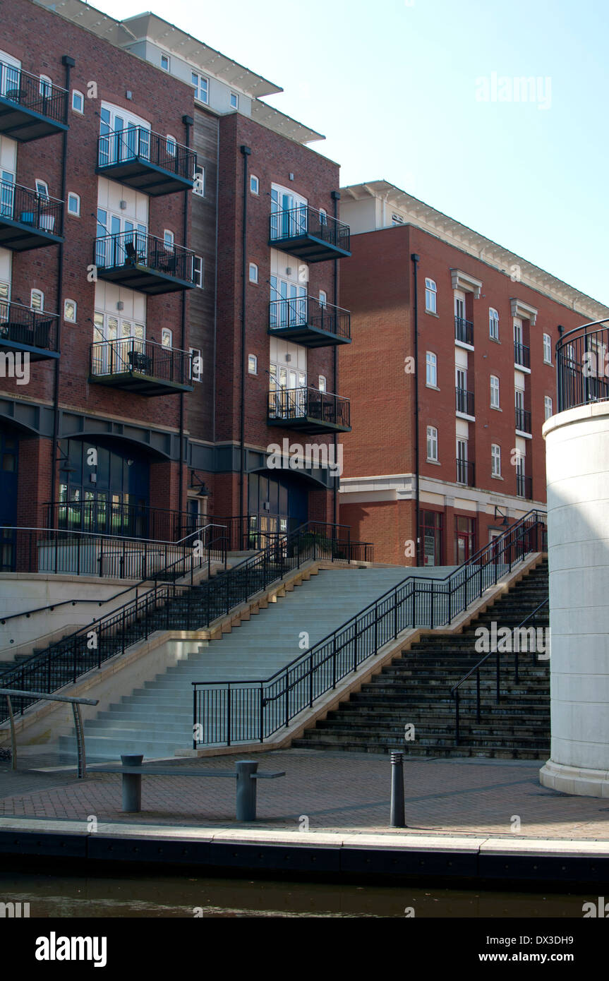 The Waterside, Dickens Heath, West Midlands, England, UK Stock Photo ...