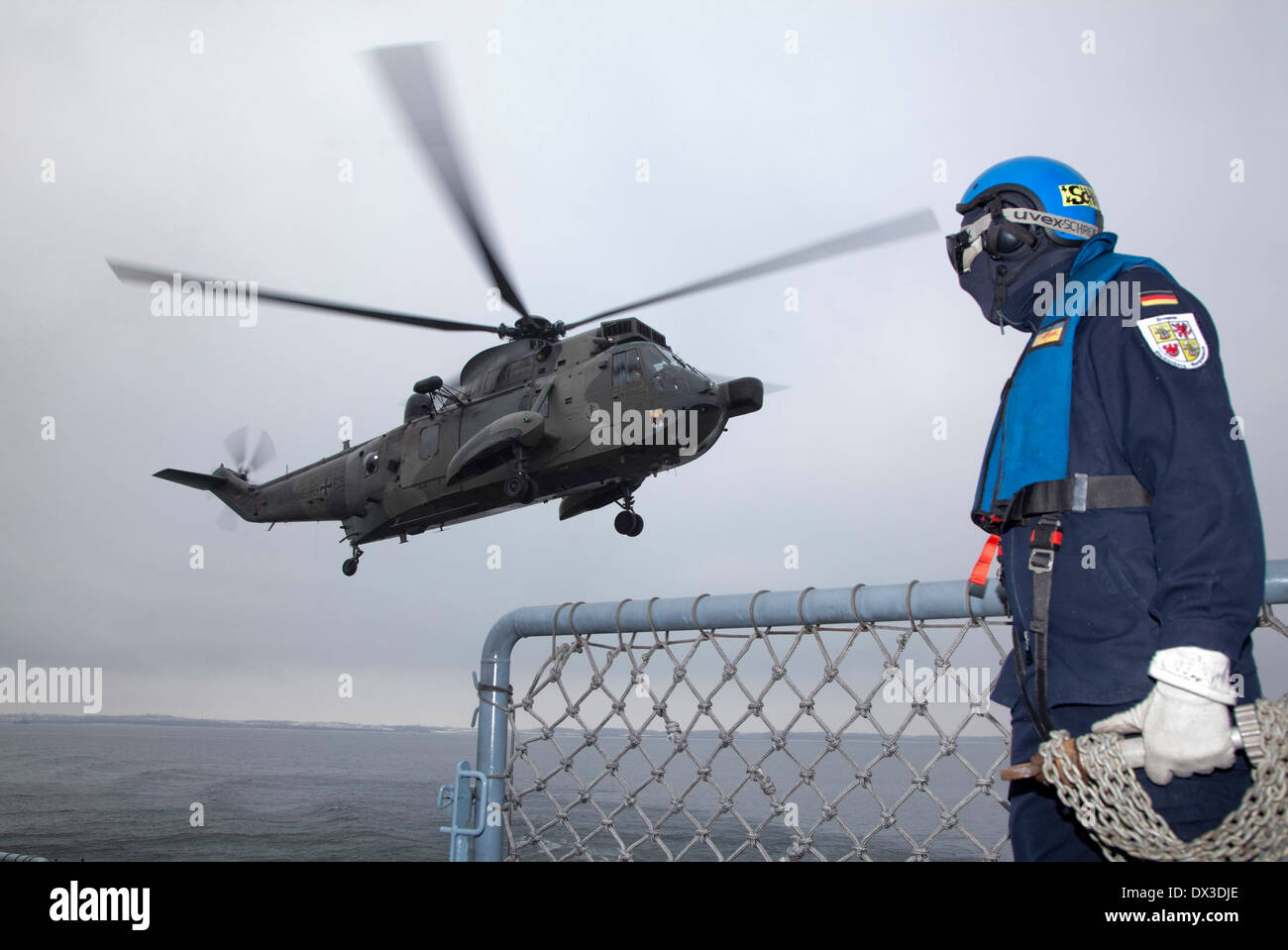 Multi purpose military helicopter hi-res stock photography and images ...