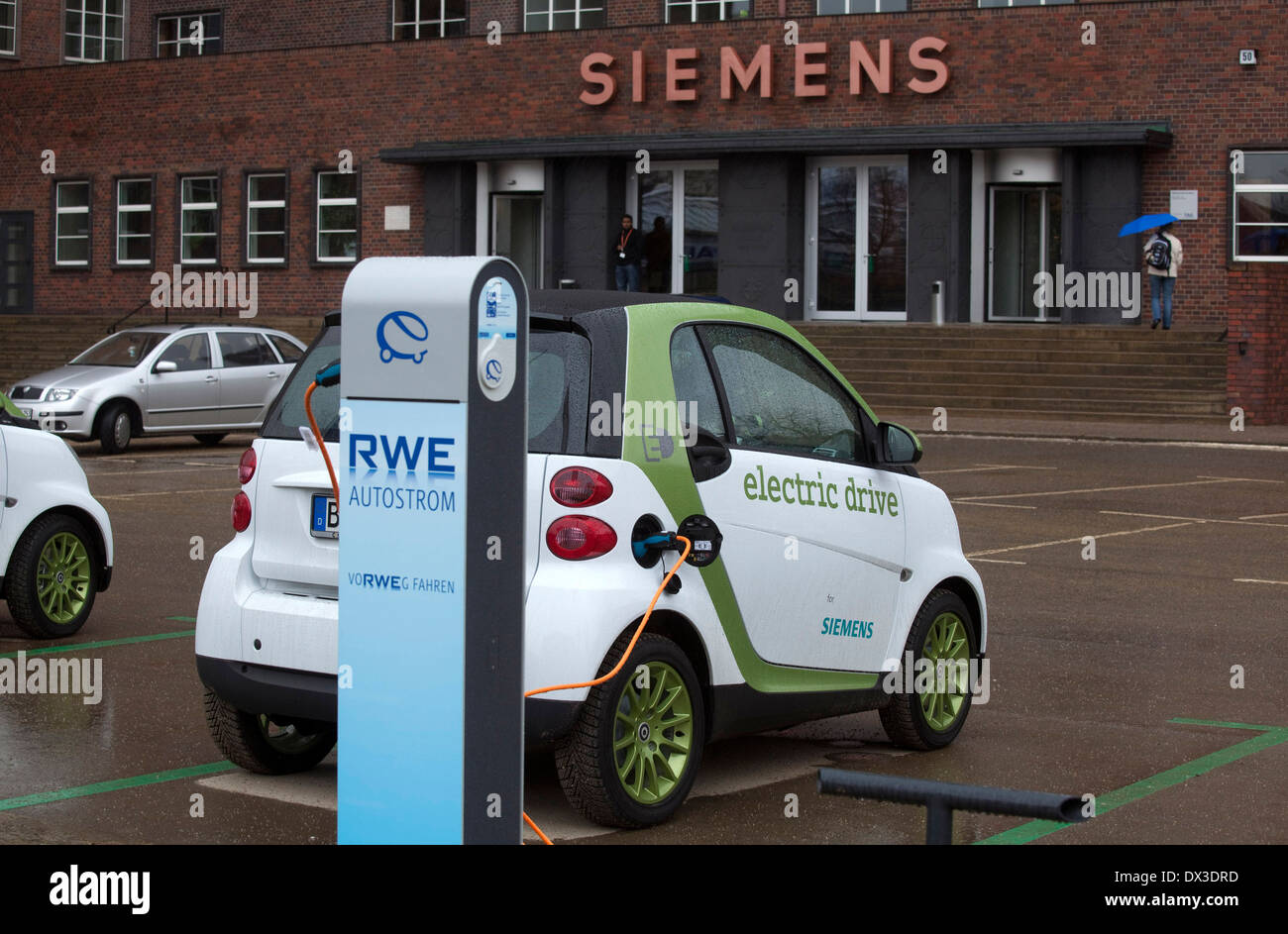 Rwe technology logo hi-res stock photography and images - Alamy