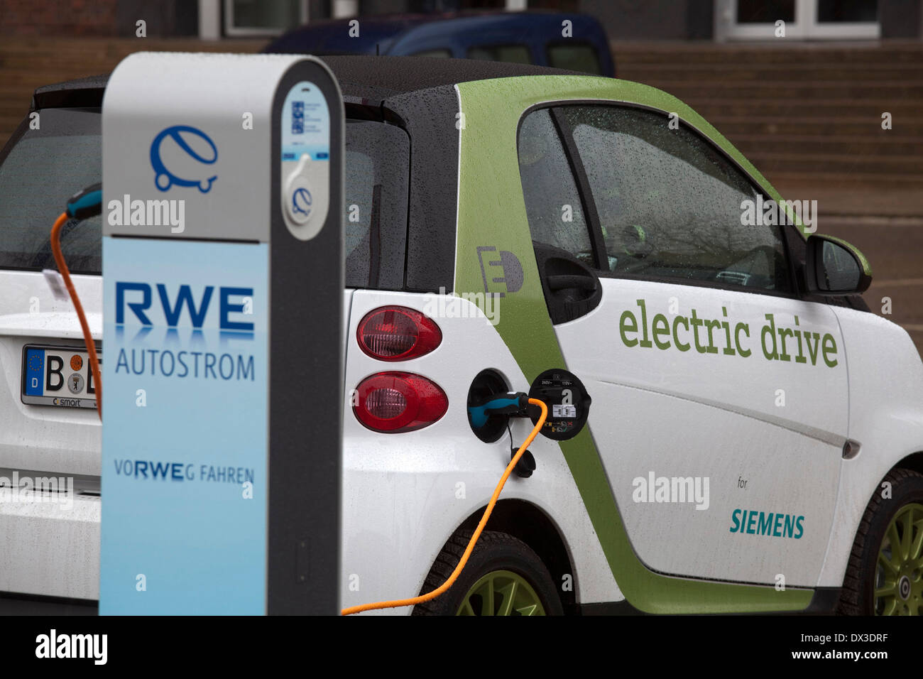 Rwe technology logo hi-res stock photography and images - Alamy