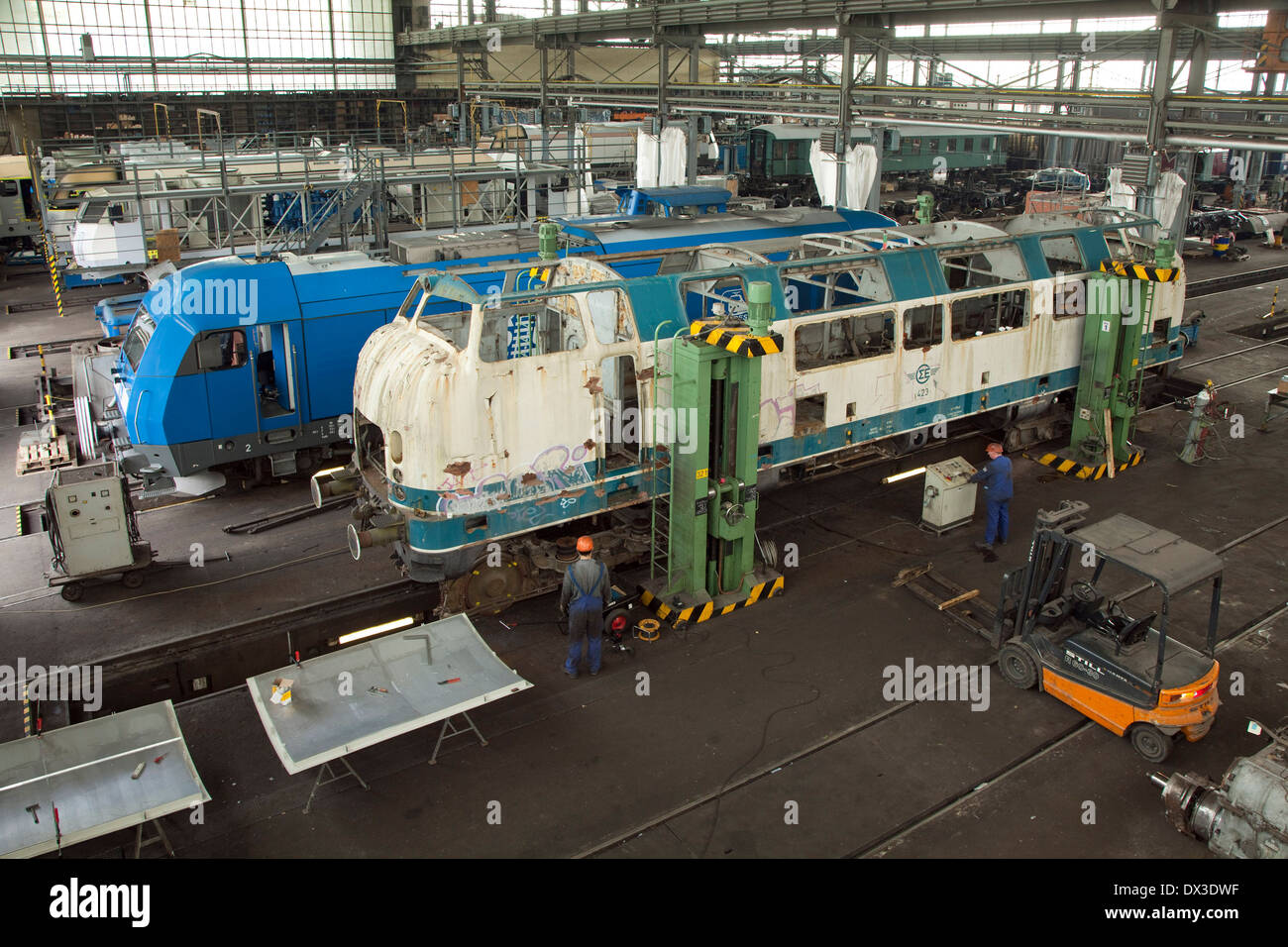 Locomotive factory floor hi-res stock photography and images - Alamy
