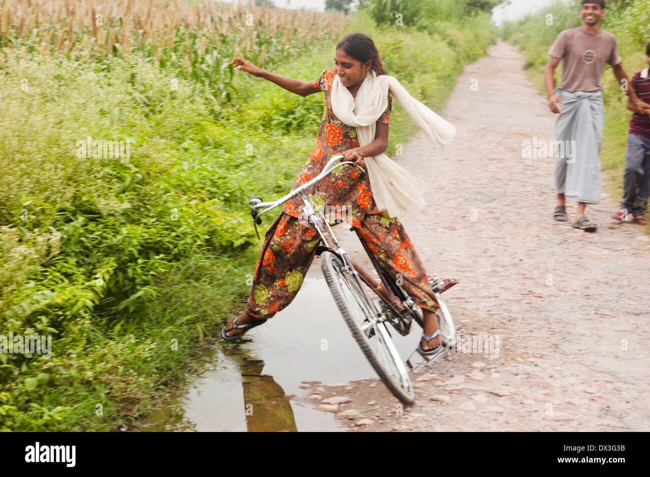 Poverty cycle hi-res stock photography and images - Alamy