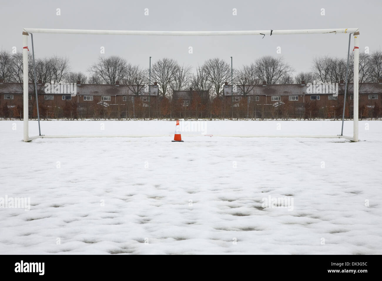 Cold football hi-res stock photography and images - Alamy