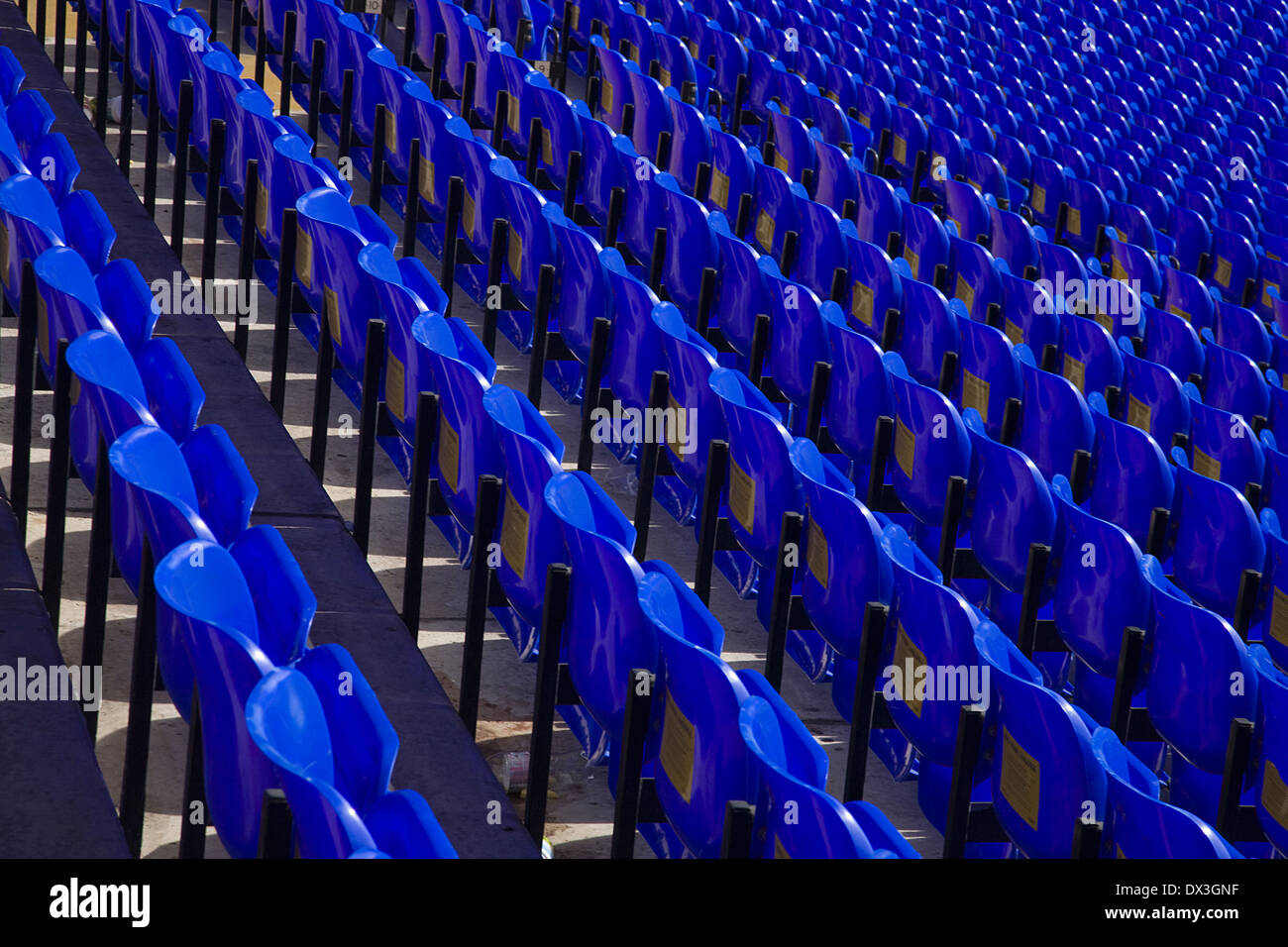 Stadium seating hi-res stock photography and images - Alamy