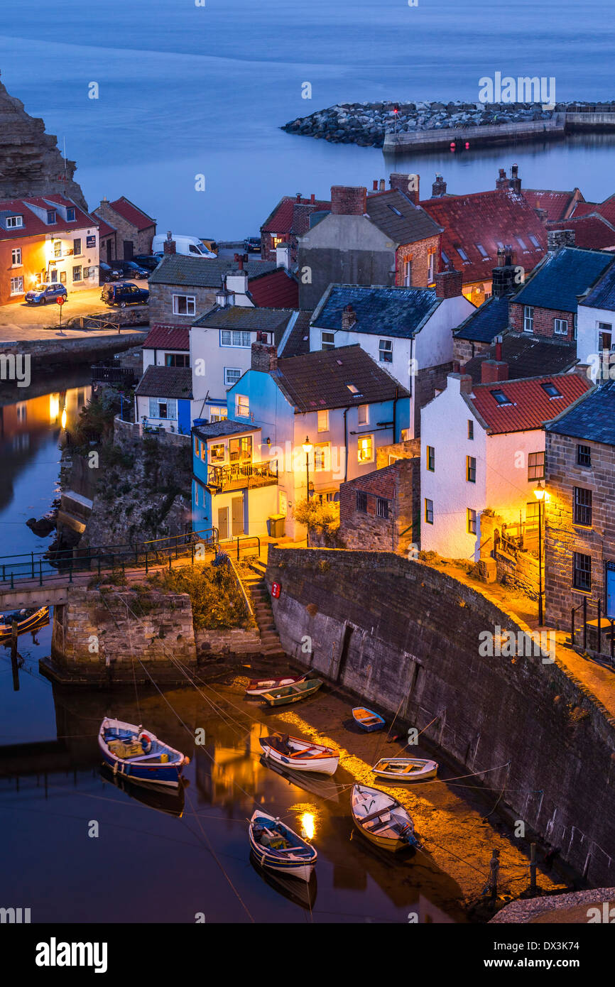 Staithes harbour, North Yorkshire Stock Photo - Alamy