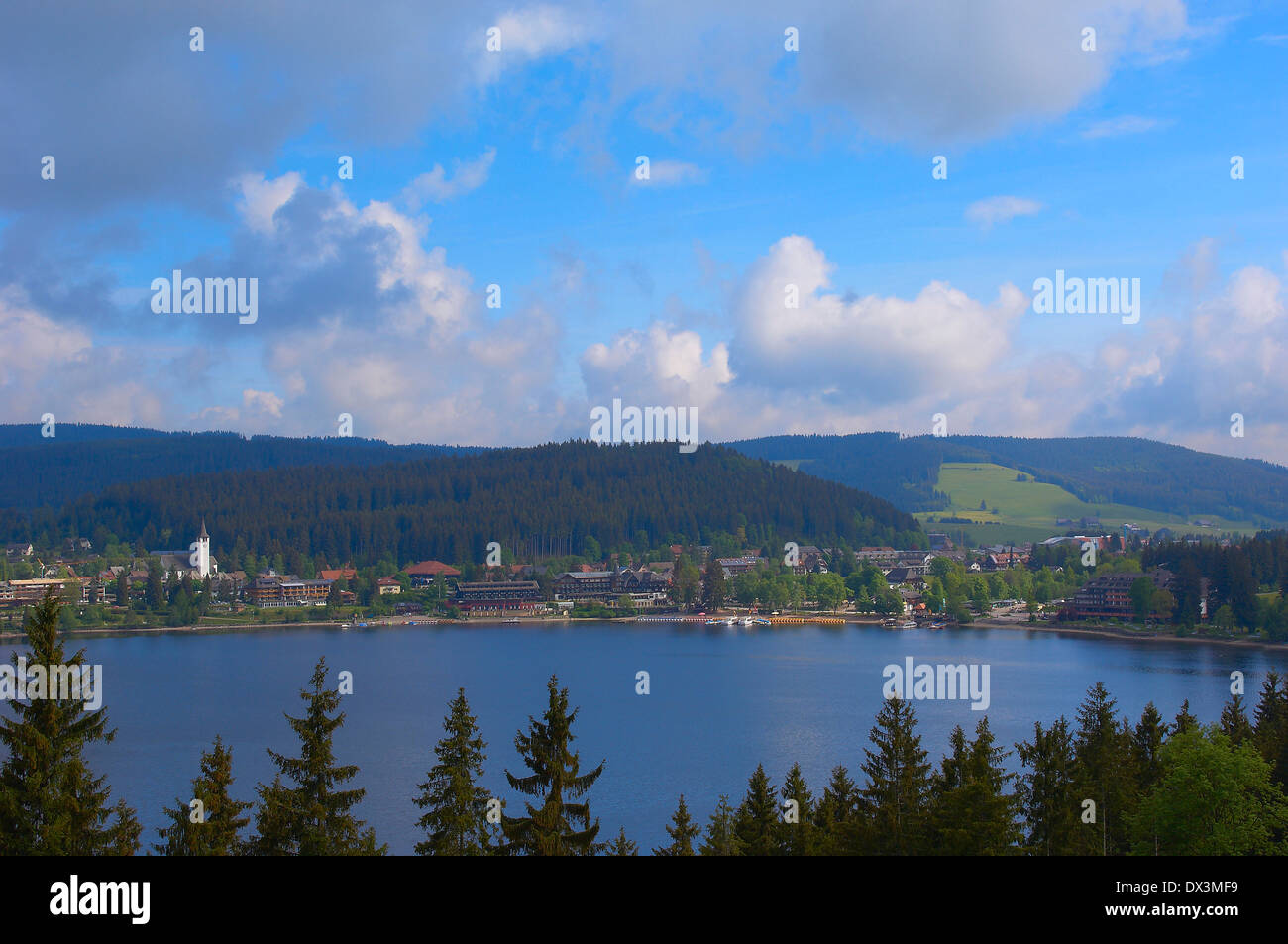 Overview of lake titisee in the black forest hi-res stock photography ...