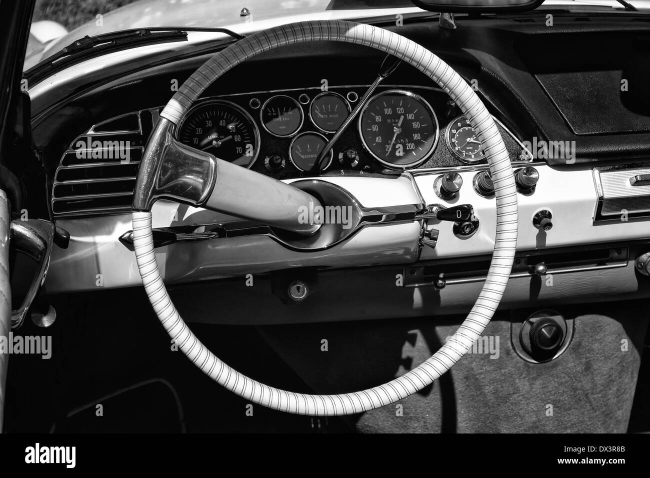 Citroen ds 19 dashboard hi-res stock photography and images - Alamy