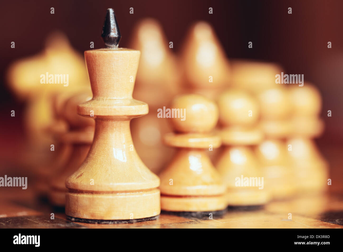 Chess king leader hi-res stock photography and images - Alamy