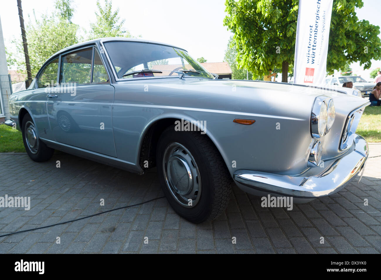 Lancia flavia coupe hi-res stock photography and images - Alamy