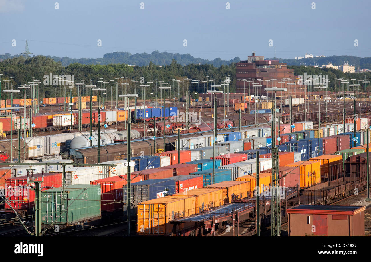 marshalling yard mesh Stock Photo - Alamy
