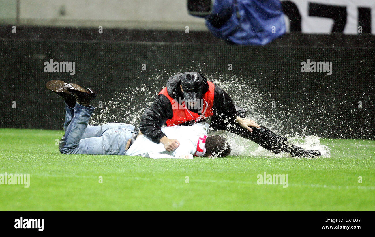 Atmosphere - Fans diving on the pitch Poland v England - World Cup ...