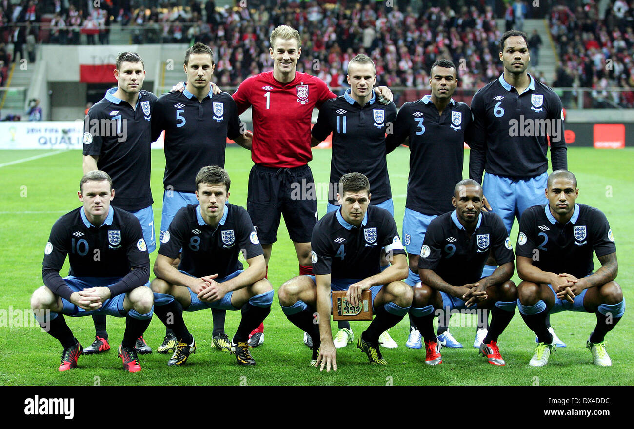 England Team Front Row - Wayne Rooney, Michael carrick, Steven Gerrard ...