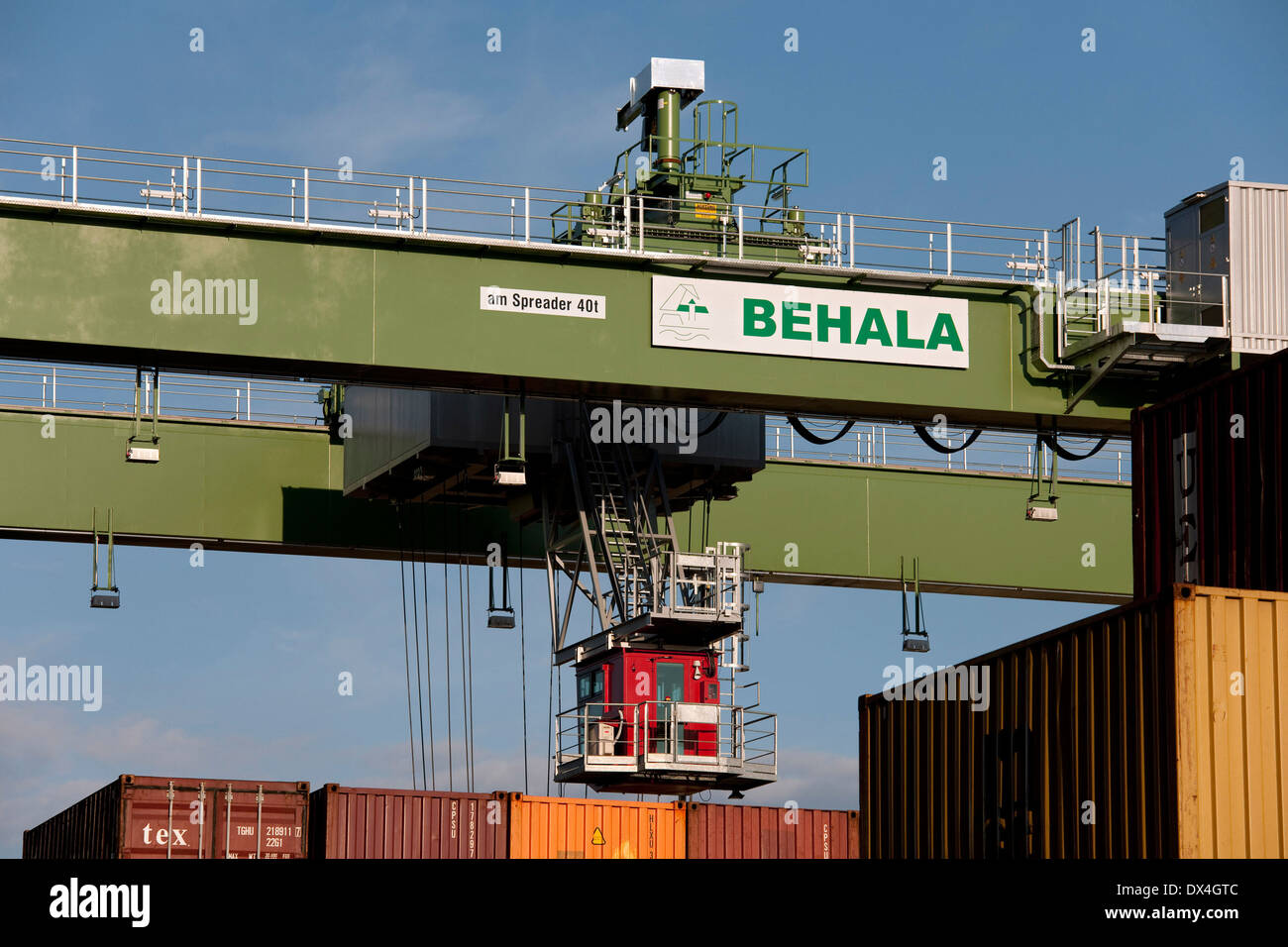 Containerbruecke hi-res stock photography and images - Alamy