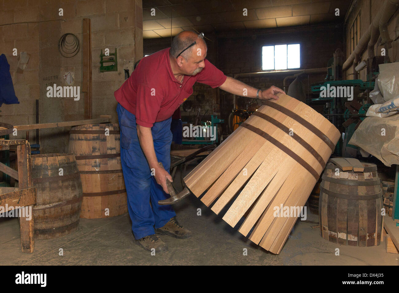 Working cooperage hi-res stock photography and images - Alamy